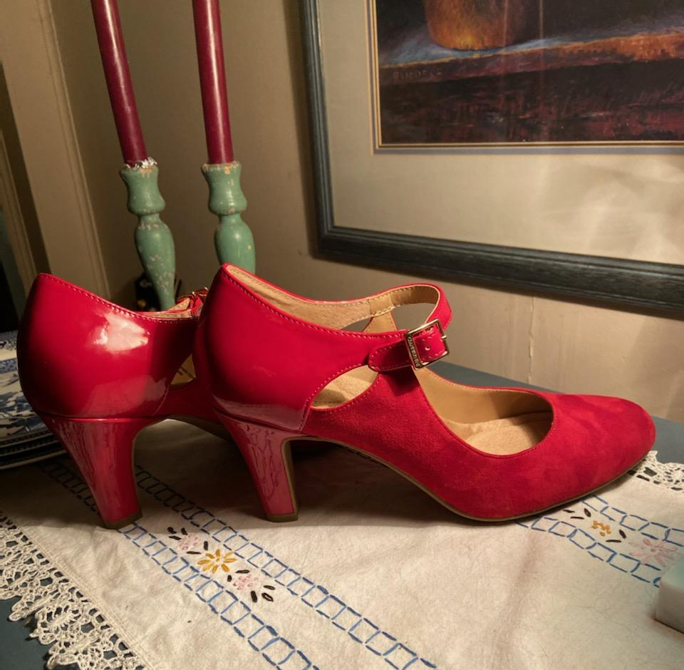The Perfect Red Pump – Designing Mimi