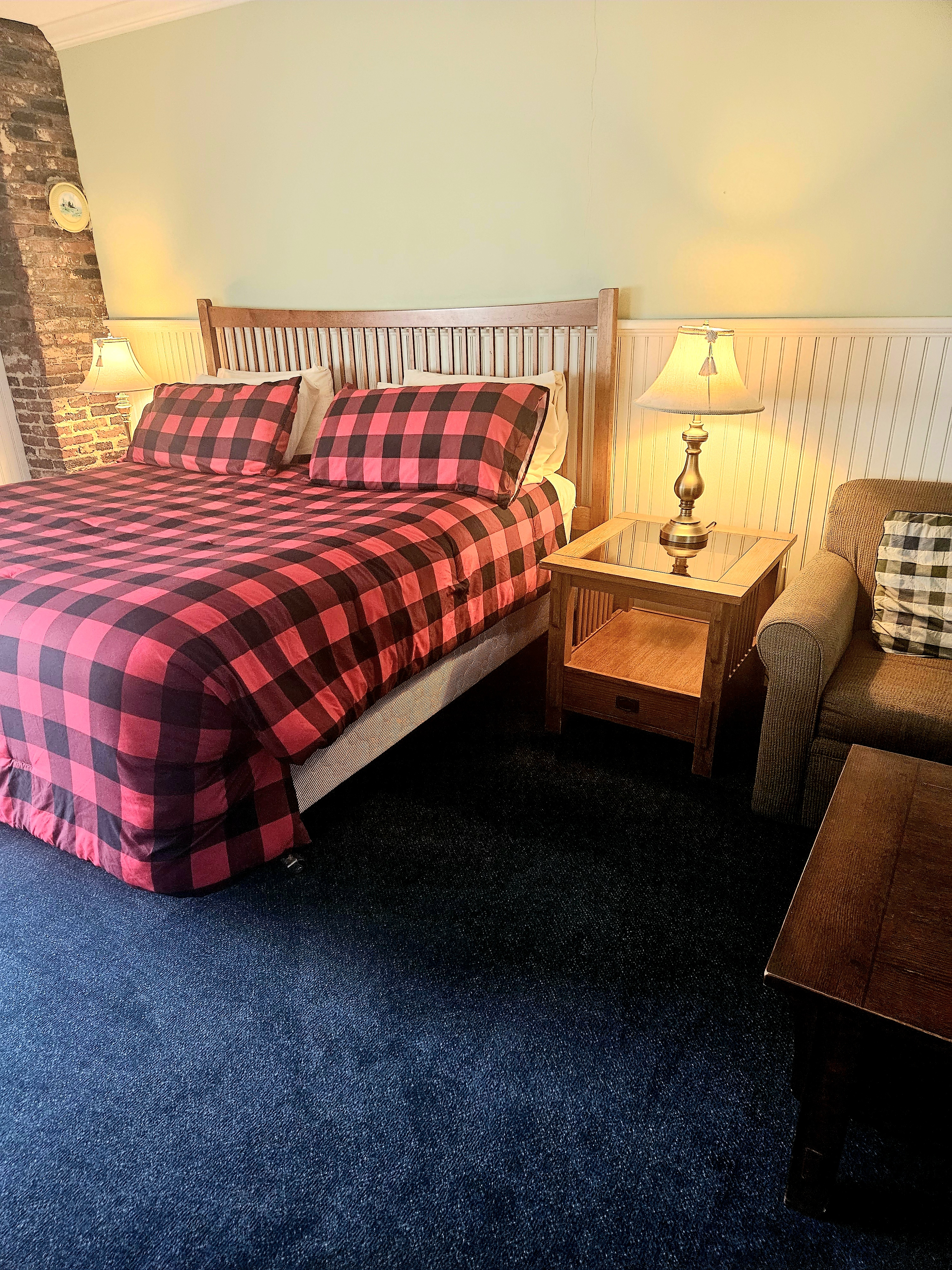 Critiquing Inns on a Budget – Designing Mimi